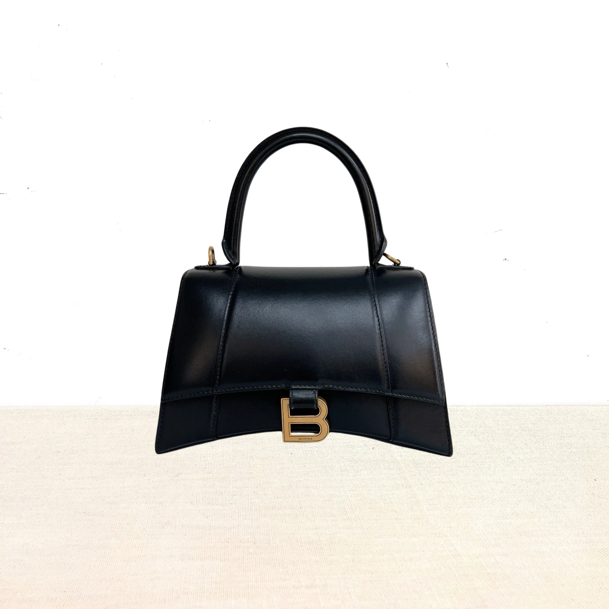 Balenciaga mk store